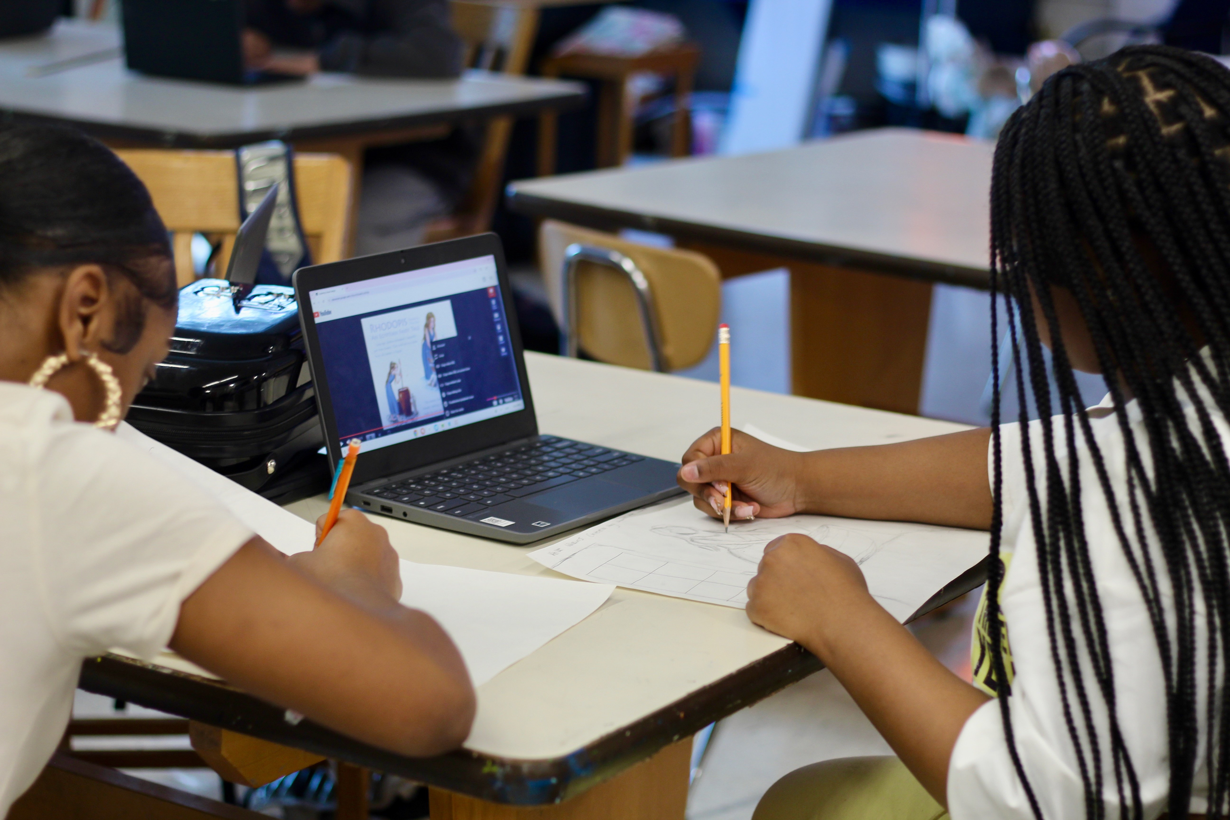 A Hillhouse Art Teacher Opens Up New Worlds