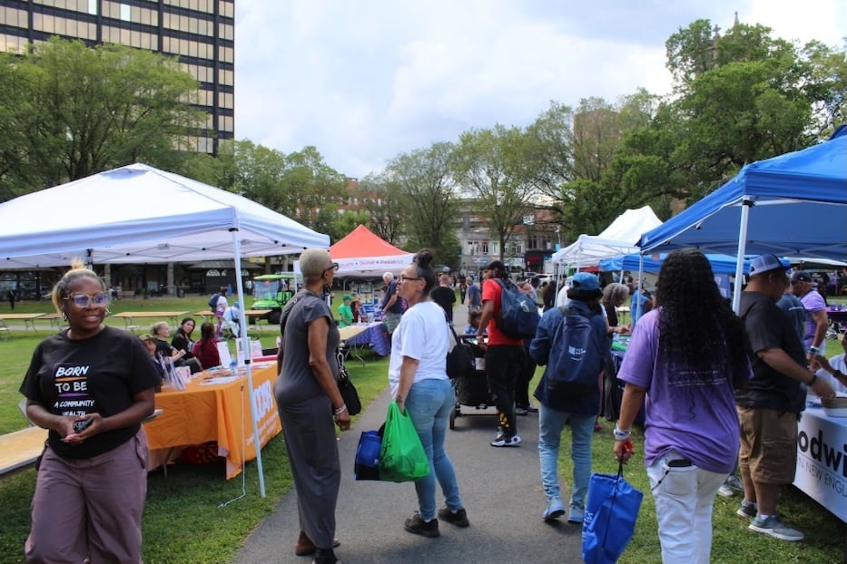 An Artist Helps Spark Overdose Awareness On The Green
